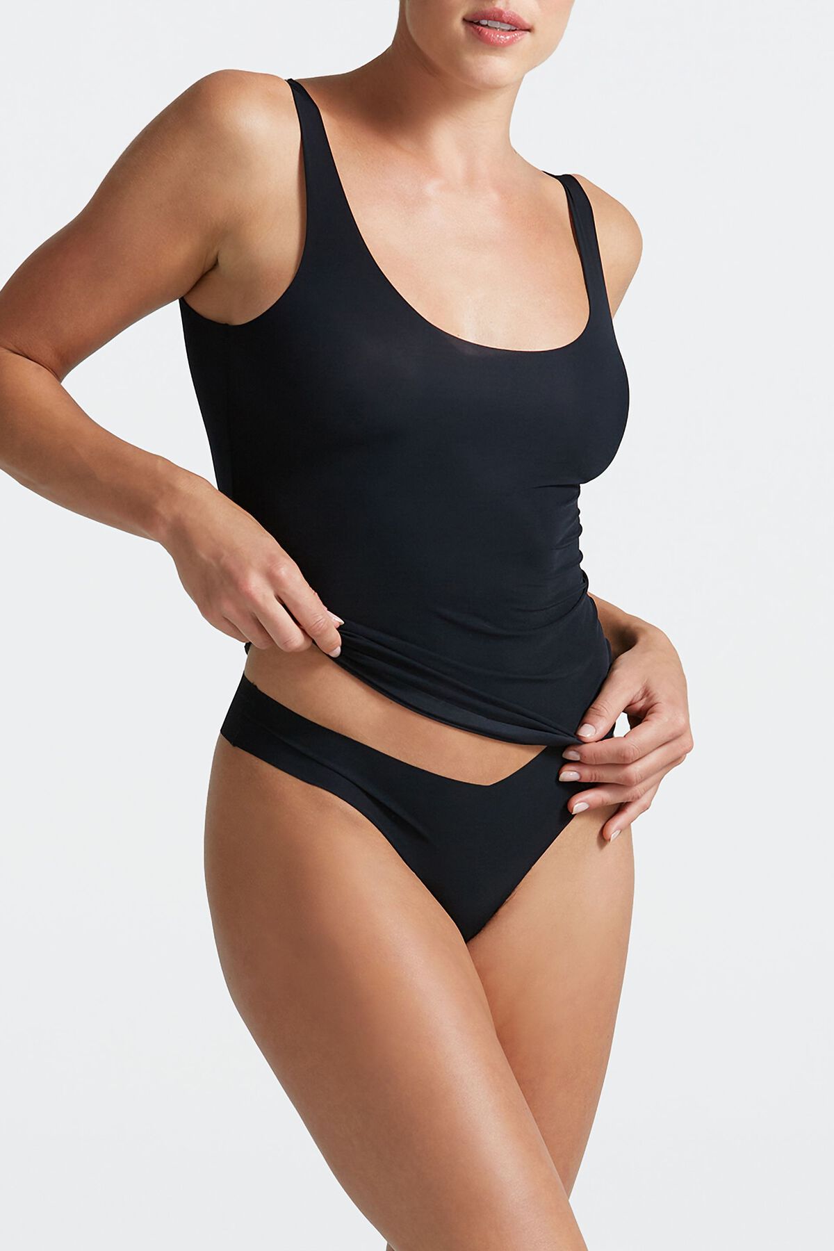 COMMANDO | Classic Solid Thong Black | Garage