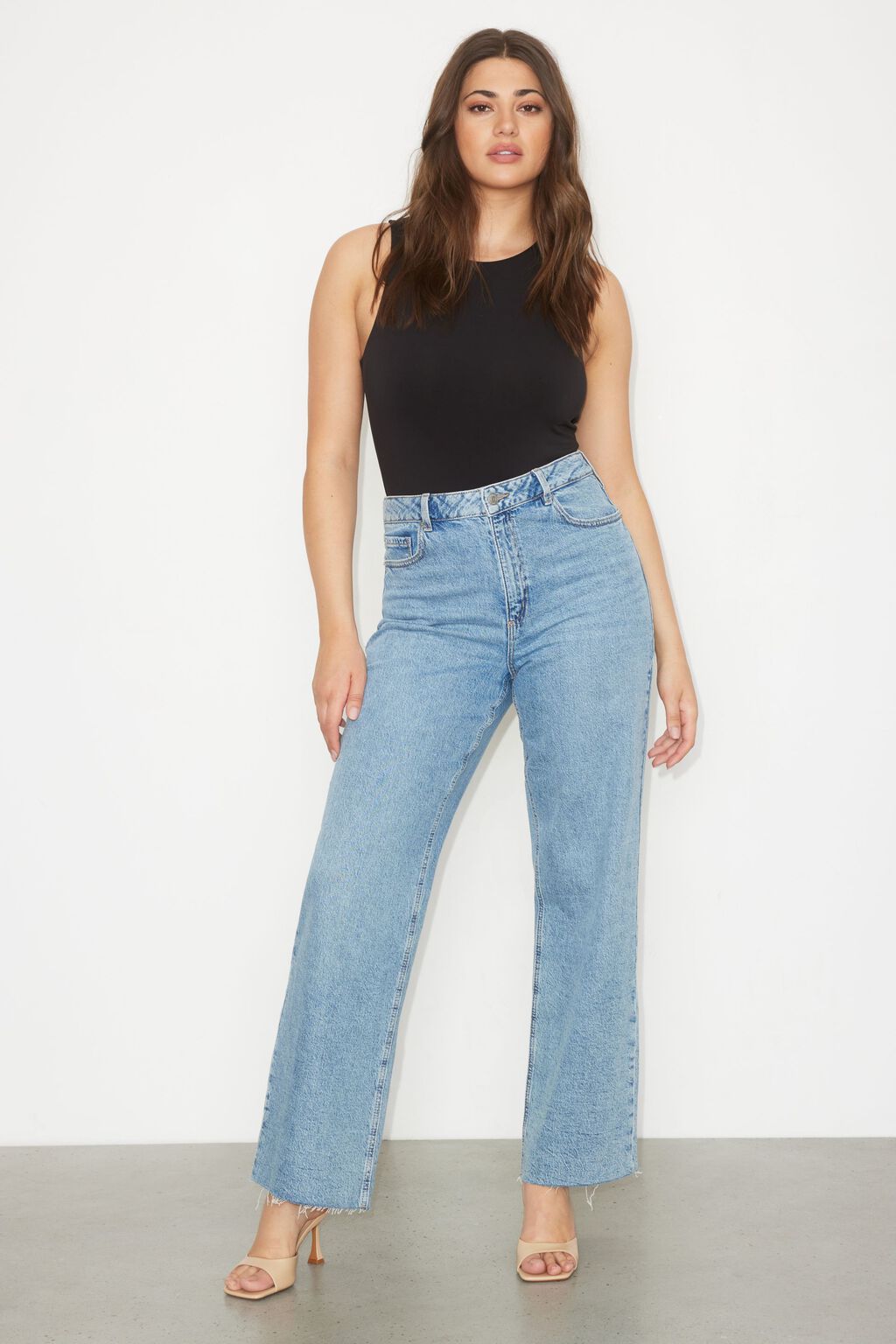 Wide Leg Jeans | Shop Women's Denim | Dynamite CA