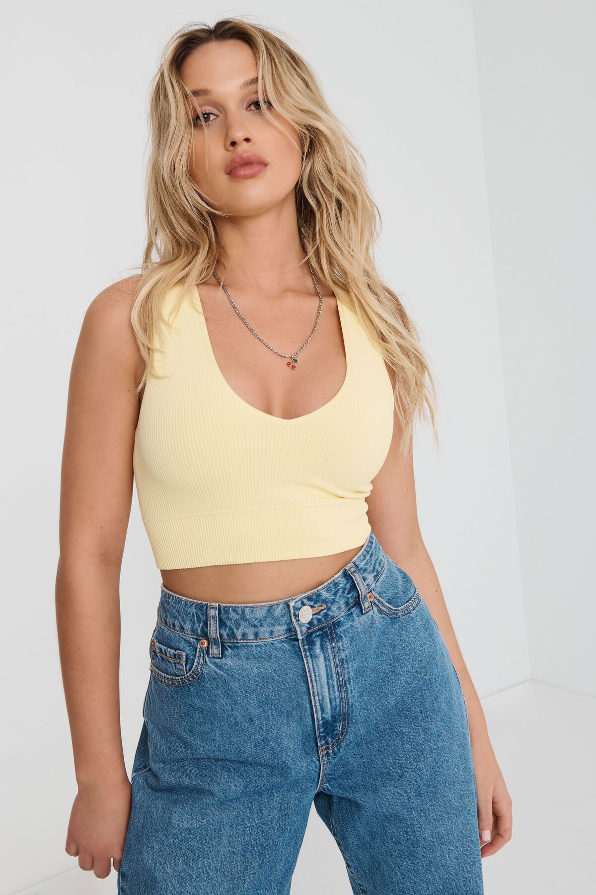 Stella Seamless Plunge Tank Top | Garage