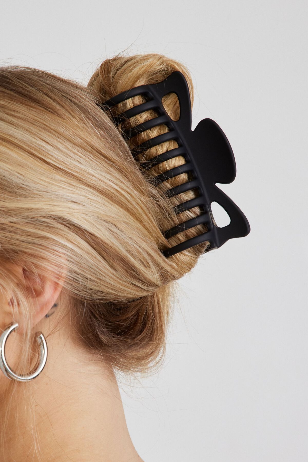 Oversized 90's Claw Clip Black | Garage