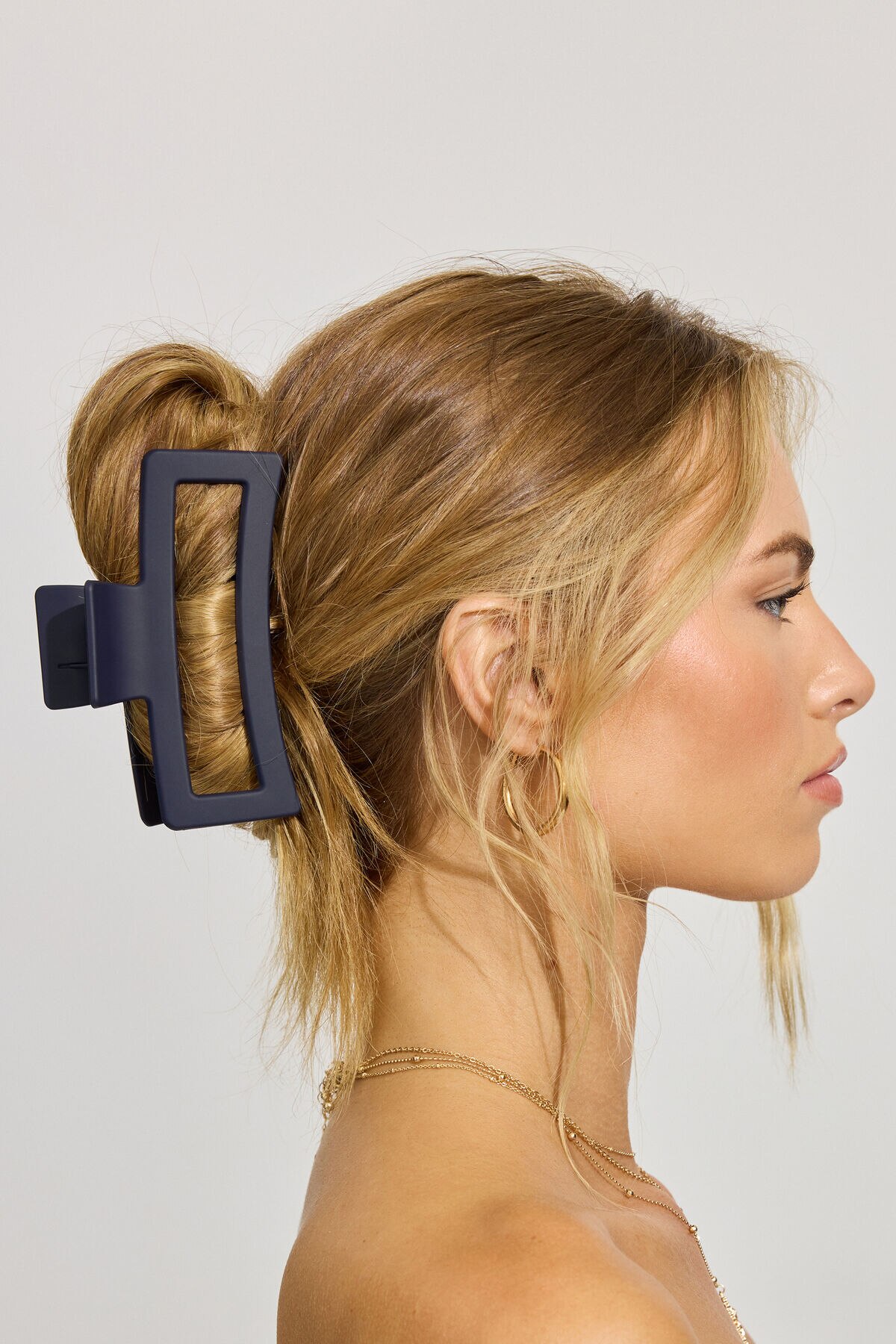 Oversized Rectangle Claw Clip Blue | Garage