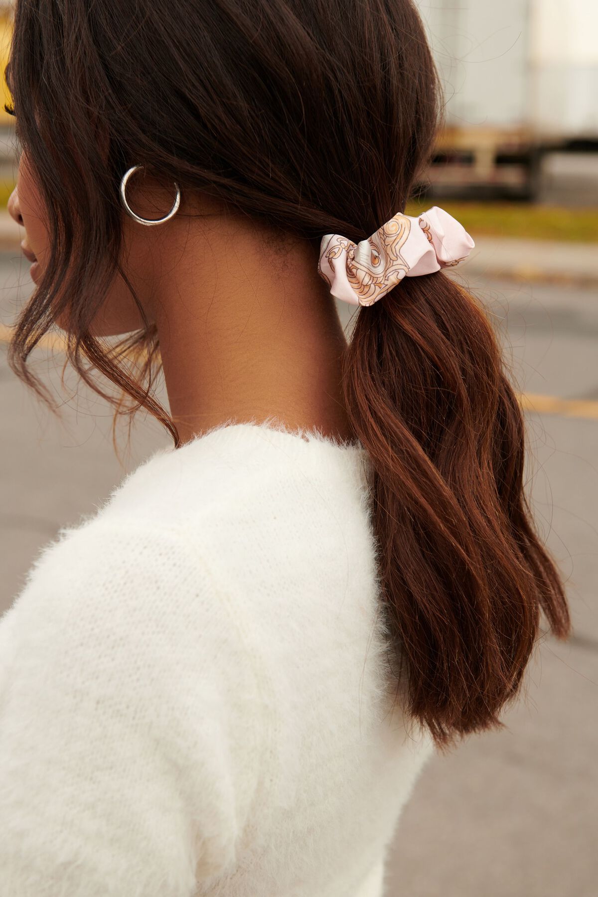 Chain Print Scrunchie Coral | Garage