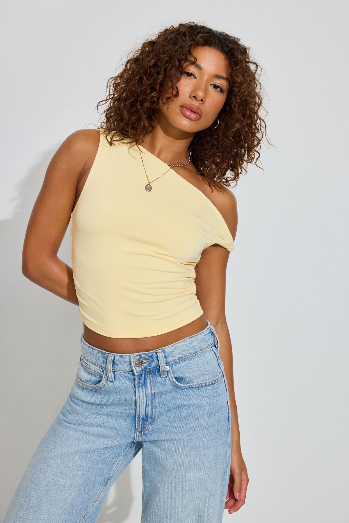 Asymmetric Twisted Top Yellow | Garage