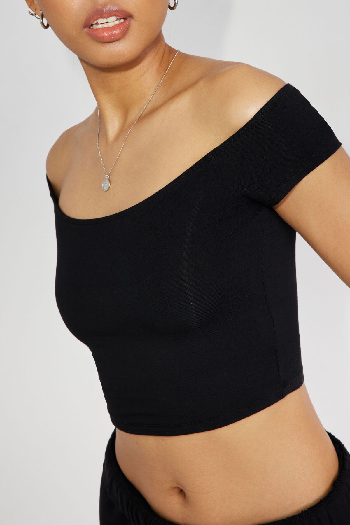 Off Shoulder Tee | Garage